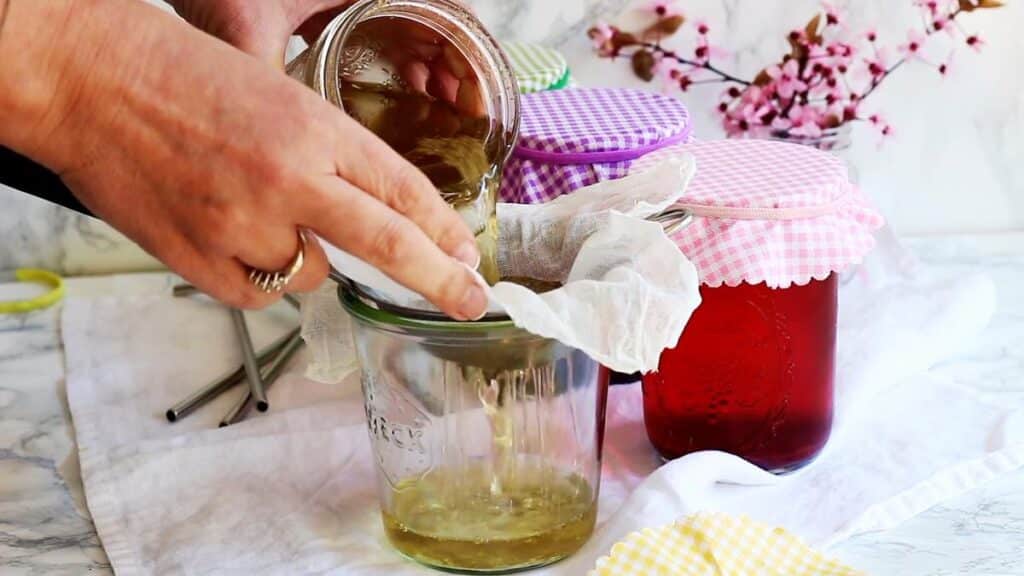 How To Make Infused Cold Brew Tea - Low Carb Lemonade Flavored