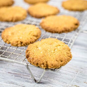Keto Shortbread Cookies Recipe with Almond Flour - Low Carb No Carb