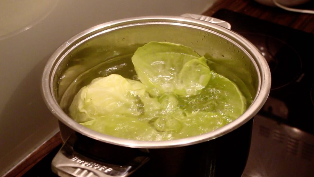 Easy Stuffed Cabbage Rolls Recipe - Low Carb No Carb
