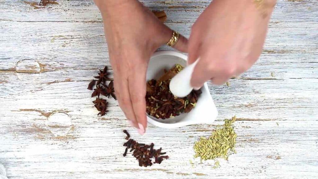 Chinese Five Spice Powder Recipe - Low Carb No Carb